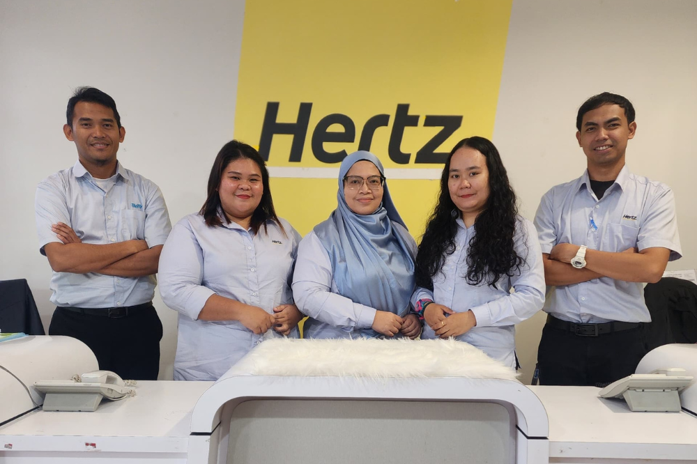 Hertz Malaysia Branches Recognised for Outstanding Service by Booking.com & Rentalcars.com ...